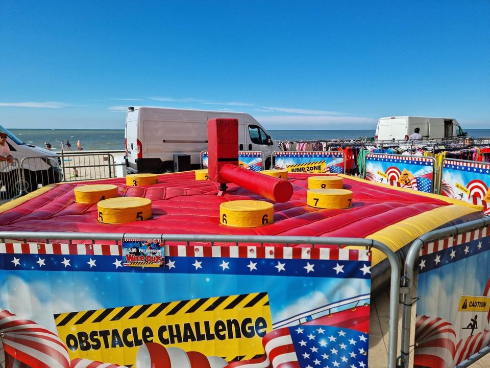 Sweeper "Wipe out" :: Opblaas Figuren Winterswijk